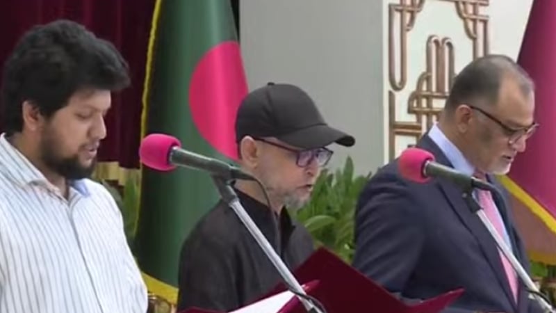 বঙ্গভবনে শপথ নিলেন নতুন ৩ উপদেষ্টা